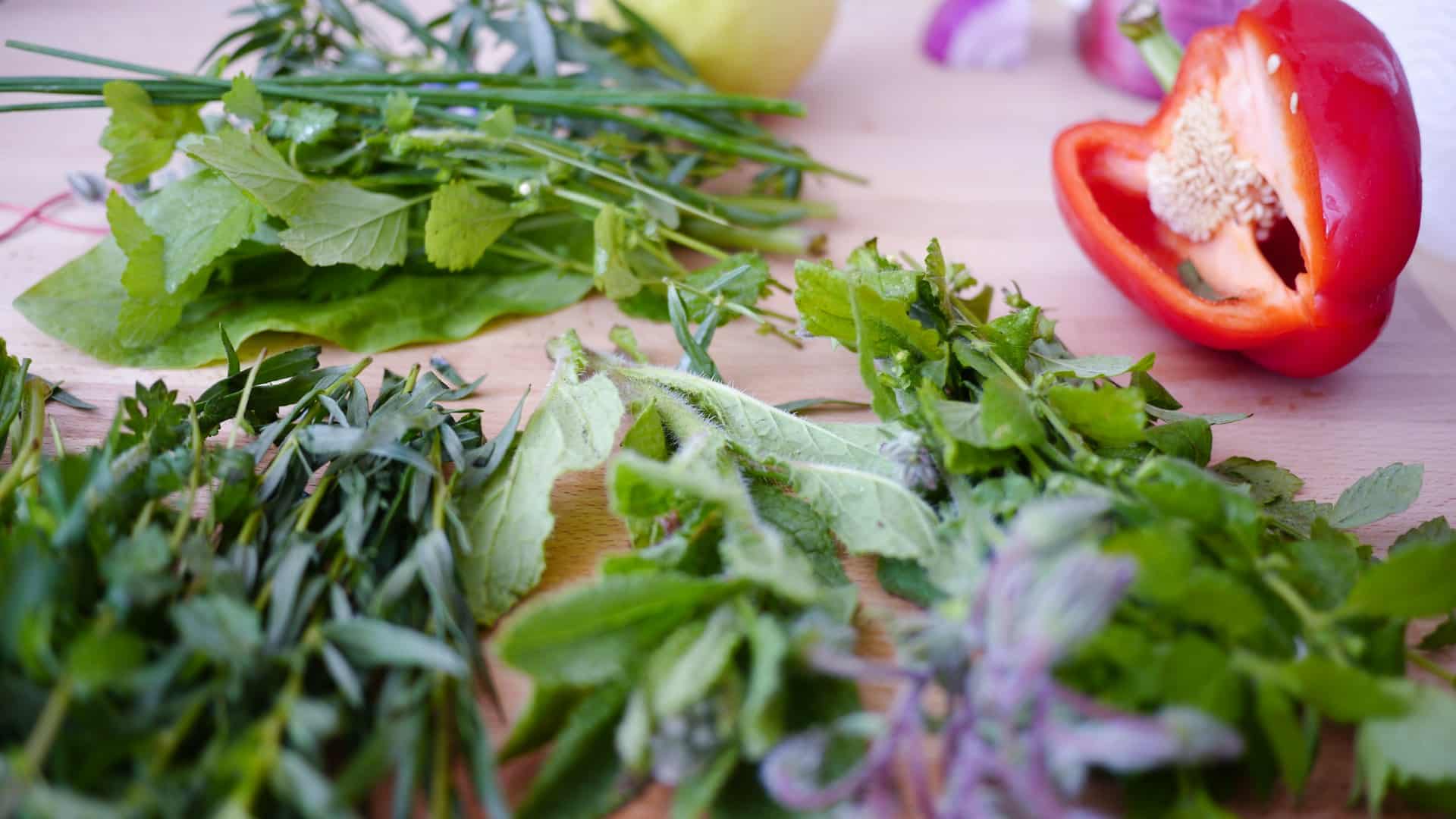 Epices et herbes aromatiques pour conserves de poissons
